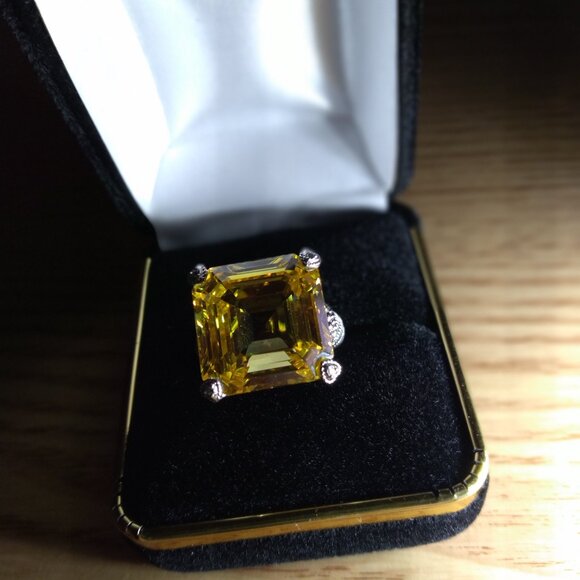 Judith Ripka | Jewelry | Big Bold Beautiful Judith Ripka Emerald Cut ...